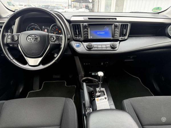 Brūns Toyota RAV4 2016 Viļņa, ar dzinēja tilpumu 2.49 L un nobraukumu 160 tūkst. km par 16900 €, foto 8 vietnē AUTOMOTO.COM.LV
