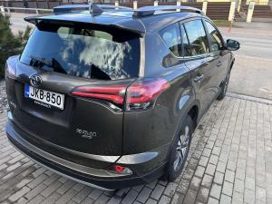 Brown Toyota RAV4 2016 in Klaipeda, with an engine capacity of 1.99 L and mileage of 82 thousand km for 9999 €, photo 6 on AUTOMOTO.COM.LV