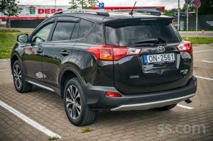Brūns Toyota RAV4 2016 Rīga, ar dzinēja tilpumu 2.20 L un nobraukumu 175 tūkst. km par 9990 €, foto 7 vietnē AUTOMOTO.COM.LV