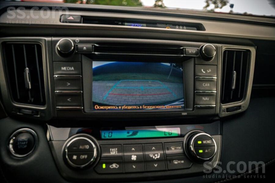 Brūns Toyota RAV4 2016 Rīga, ar dzinēja tilpumu 2.20 L un nobraukumu 175 tūkst. km par 9990 €, foto 12 vietnē AUTOMOTO.COM.LV
