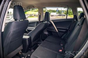 Brūns Toyota RAV4 2016 Rīga, ar dzinēja tilpumu 2.20 L un nobraukumu 175 tūkst. km par 9990 €, foto 13 vietnē AUTOMOTO.COM.LV