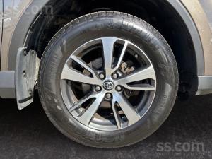 Brūns Toyota RAV4 2016 Rīga, ar dzinēja tilpumu 2.00 L un nobraukumu 148 tūkst. km par 15700 €, foto 15 vietnē AUTOMOTO.COM.LV