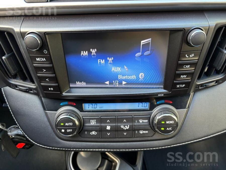 Brūns Toyota RAV4 2016 Rīga, ar dzinēja tilpumu 2.00 L un nobraukumu 148 tūkst. km par 15700 €, foto 18 vietnē AUTOMOTO.COM.LV