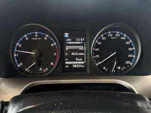 Brown Toyota RAV4 2016 in Siauliai, with an engine capacity of 1.99 L and mileage of 58 thousand km for 17700 €, photo 18 on AUTOMOTO.COM.LV