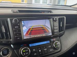Brown Toyota RAV4 2016 in Siauliai, with an engine capacity of 1.99 L and mileage of 58 thousand km for 17700 €, photo 23 on AUTOMOTO.COM.LV