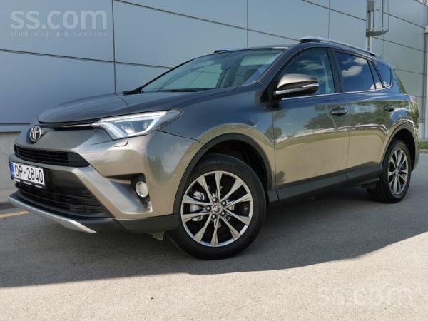 Brown Toyota RAV4 2016 in Riga, with an engine capacity of 2.00 L and mileage of 0 thousand km for 13450 €, photo 1 on AUTOMOTO.COM.LV