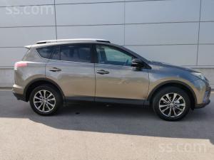 Brūns Toyota RAV4 2016 Rīga, ar dzinēja tilpumu 2.00 L un nobraukumu 0 tūkst. km par 13450 €, foto 12 vietnē AUTOMOTO.COM.LV