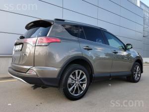Brūns Toyota RAV4 2016 Rīga, ar dzinēja tilpumu 2.00 L un nobraukumu 0 tūkst. km par 13450 €, foto 13 vietnē AUTOMOTO.COM.LV