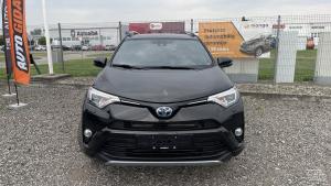 Brown Toyota RAV4 2016 in Marijampole, with an engine capacity of 2.50 L and mileage of 152 thousand km for 16990 €, photo 4 on AUTOMOTO.COM.LV