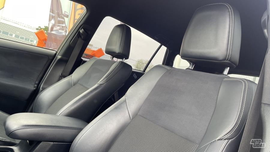 Brūns Toyota RAV4 2016 Marijampole, ar dzinēja tilpumu 2.50 L un nobraukumu 152 tūkst. km par 16990 €, foto 13 vietnē AUTOMOTO.COM.LV