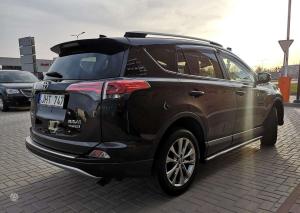 Brown Toyota RAV4 2016 in Kaunas, with an engine capacity of 2.49 L and mileage of 200 thousand km for 18500 €, photo 4 on AUTOMOTO.COM.LV
