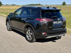 Brown Toyota RAV4 2016 in Vilkaviskis, with an engine capacity of 2.00 L and mileage of 196 thousand km for 12500 €, photo 4 on AUTOMOTO.COM.LV