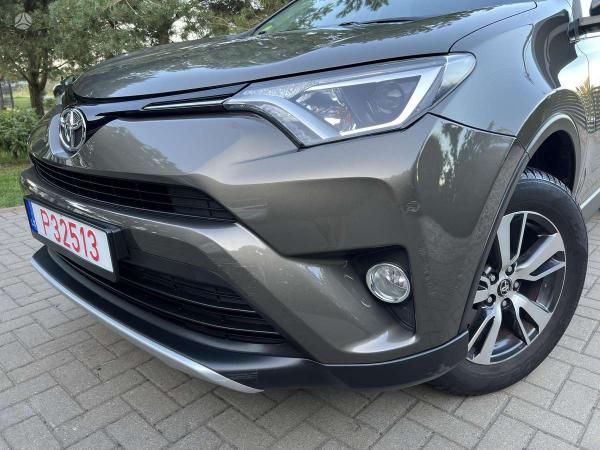 Brūns Toyota RAV4 2016 Druskininkai, ar dzinēja tilpumu 2.00 L un nobraukumu 212 tūkst. km par 12490 €, foto 11 vietnē AUTOMOTO.COM.LV