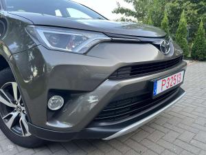Brown Toyota RAV4 2016 in Druskininkai, with an engine capacity of 2.00 L and mileage of 212 thousand km for 12490 €, photo 12 on AUTOMOTO.COM.LV