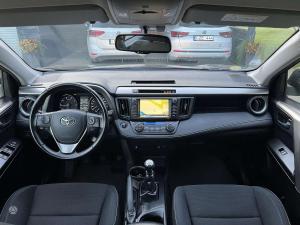 Brown Toyota RAV4 2016 in Druskininkai, with an engine capacity of 2.00 L and mileage of 212 thousand km for 12490 €, photo 27 on AUTOMOTO.COM.LV