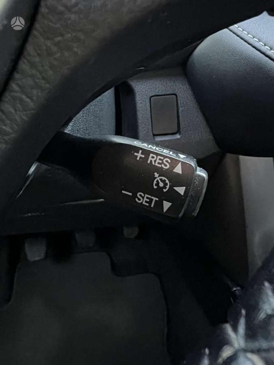 Brown Toyota RAV4 2016 in Druskininkai, with an engine capacity of 2.00 L and mileage of 212 thousand km for 12490 €, photo 31 on AUTOMOTO.COM.LV