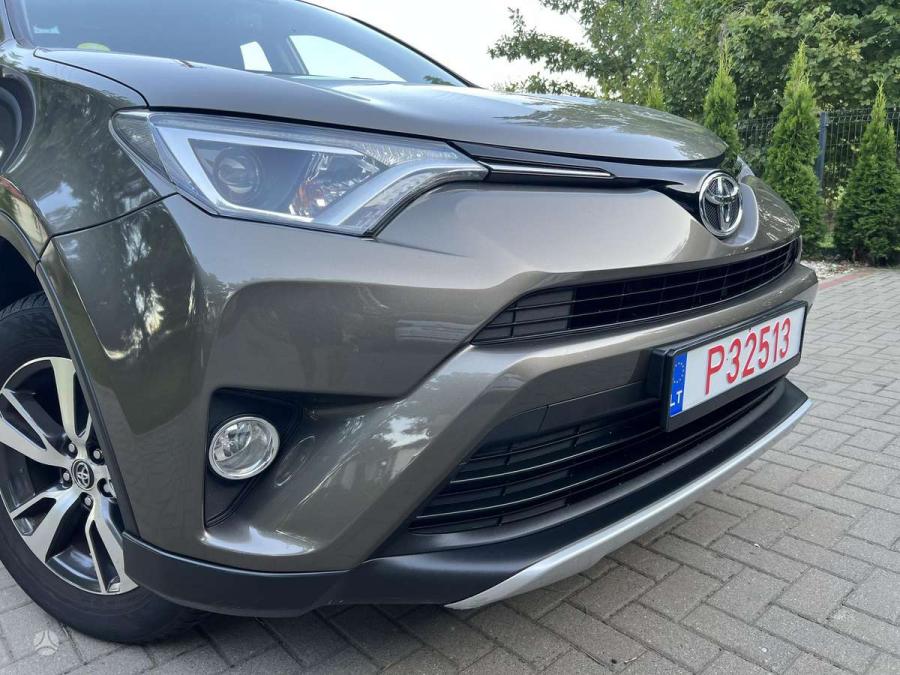 Brūns Toyota RAV4 2016 Druskininkai, ar dzinēja tilpumu 2.00 L un nobraukumu 212 tūkst. km par 12490 €, foto 12 vietnē AUTOMOTO.COM.LV