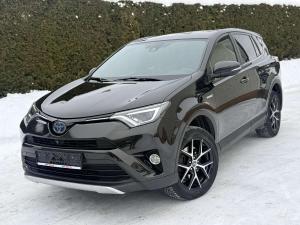 Brown Toyota RAV4 2017 in Ukmerge, with an engine capacity of 2.49 L and mileage of 156 thousand km for 17350 €, photo 4 on AUTOMOTO.COM.LV