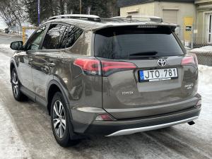 Brūns Toyota RAV4 2017 Viļņa, ar dzinēja tilpumu 2.00 L un nobraukumu 131 tūkst. km par 17000 €, foto 3 vietnē AUTOMOTO.COM.LV