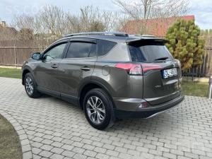 Brūns Toyota RAV4 2017 Rīga, ar dzinēja tilpumu 2.50 L un nobraukumu 105 tūkst. km par 18300 €, foto 4 vietnē AUTOMOTO.COM.LV