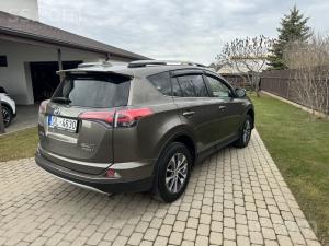 Brūns Toyota RAV4 2017 Rīga, ar dzinēja tilpumu 2.50 L un nobraukumu 105 tūkst. km par 18300 €, foto 5 vietnē AUTOMOTO.COM.LV