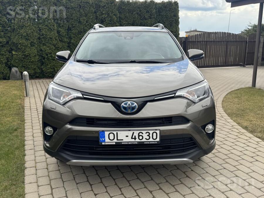 Brūns Toyota RAV4 2017 Rīga, ar dzinēja tilpumu 2.50 L un nobraukumu 105 tūkst. km par 18300 €, foto 7 vietnē AUTOMOTO.COM.LV