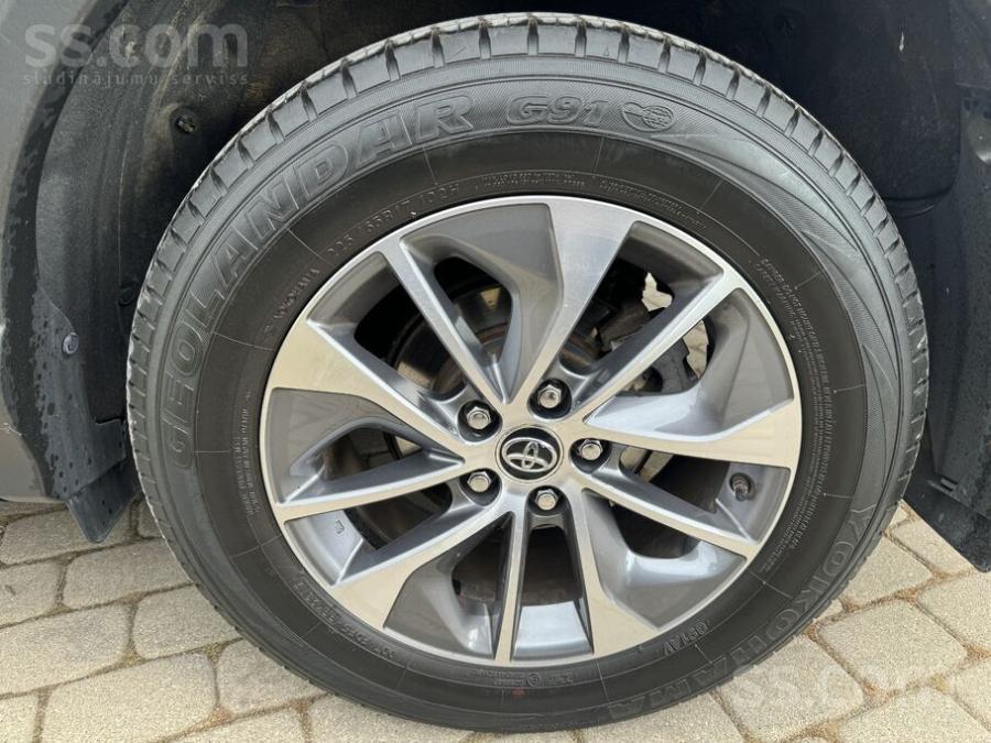 Brūns Toyota RAV4 2017 Rīga, ar dzinēja tilpumu 2.50 L un nobraukumu 105 tūkst. km par 18300 €, foto 8 vietnē AUTOMOTO.COM.LV
