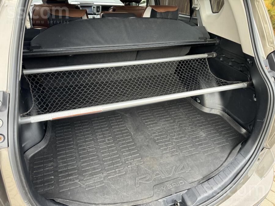 Brūns Toyota RAV4 2017 Rīga, ar dzinēja tilpumu 2.50 L un nobraukumu 105 tūkst. km par 18300 €, foto 11 vietnē AUTOMOTO.COM.LV