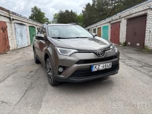 Brown Toyota RAV4 2017 in Riga, with an engine capacity of 2.00 L and mileage of 173 thousand km for 13500 €, photo 14 on AUTOMOTO.COM.LV