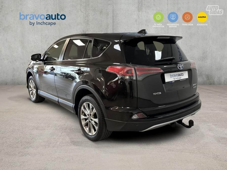 Brūns Toyota RAV4 2017 Viļņa, ar dzinēja tilpumu 2.50 L un nobraukumu 126 tūkst. km par 18999 €, foto 4 vietnē AUTOMOTO.COM.LV
