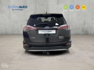 Brūns Toyota RAV4 2017 Viļņa, ar dzinēja tilpumu 2.50 L un nobraukumu 126 tūkst. km par 18999 €, foto 5 vietnē AUTOMOTO.COM.LV