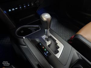 Brūns Toyota RAV4 2017 Viļņa, ar dzinēja tilpumu 2.50 L un nobraukumu 126 tūkst. km par 18999 €, foto 15 vietnē AUTOMOTO.COM.LV