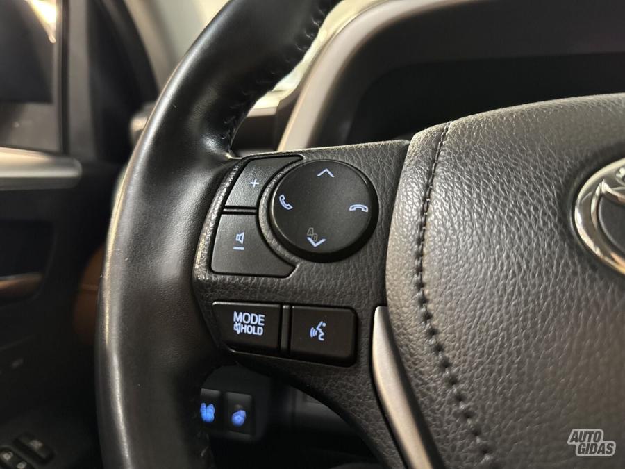 Brūns Toyota RAV4 2017 Viļņa, ar dzinēja tilpumu 2.50 L un nobraukumu 126 tūkst. km par 18999 €, foto 25 vietnē AUTOMOTO.COM.LV