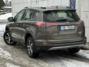 Brūns Toyota RAV4 2017 Rīga, ar dzinēja tilpumu 2.00 L un nobraukumu 94 tūkst. km par 16600 €, foto 4 vietnē AUTOMOTO.COM.LV