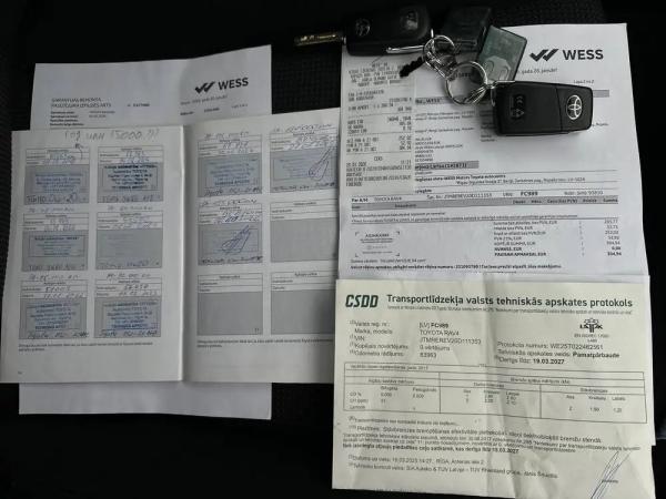 Brown Toyota RAV4 2017 in Riga, with an engine capacity of 2.00 L and mileage of 94 thousand km for 16600 €, photo 8 on AUTOMOTO.COM.LV