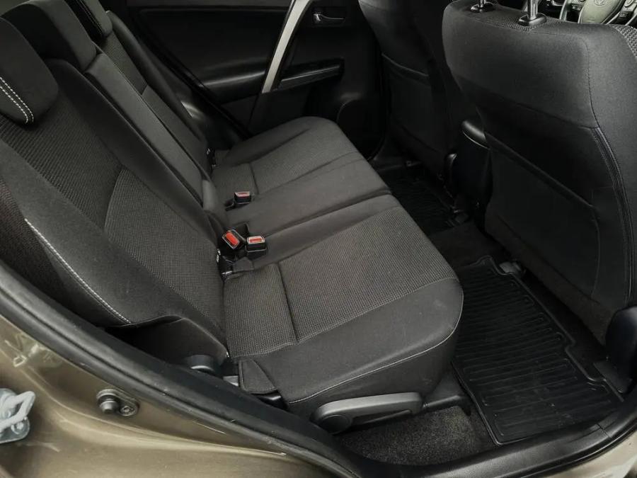 Brūns Toyota RAV4 2017 Rīga, ar dzinēja tilpumu 2.00 L un nobraukumu 94 tūkst. km par 16600 €, foto 25 vietnē AUTOMOTO.COM.LV