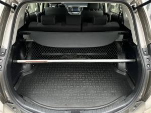 Brūns Toyota RAV4 2017 Rīga, ar dzinēja tilpumu 2.00 L un nobraukumu 94 tūkst. km par 16600 €, foto 26 vietnē AUTOMOTO.COM.LV