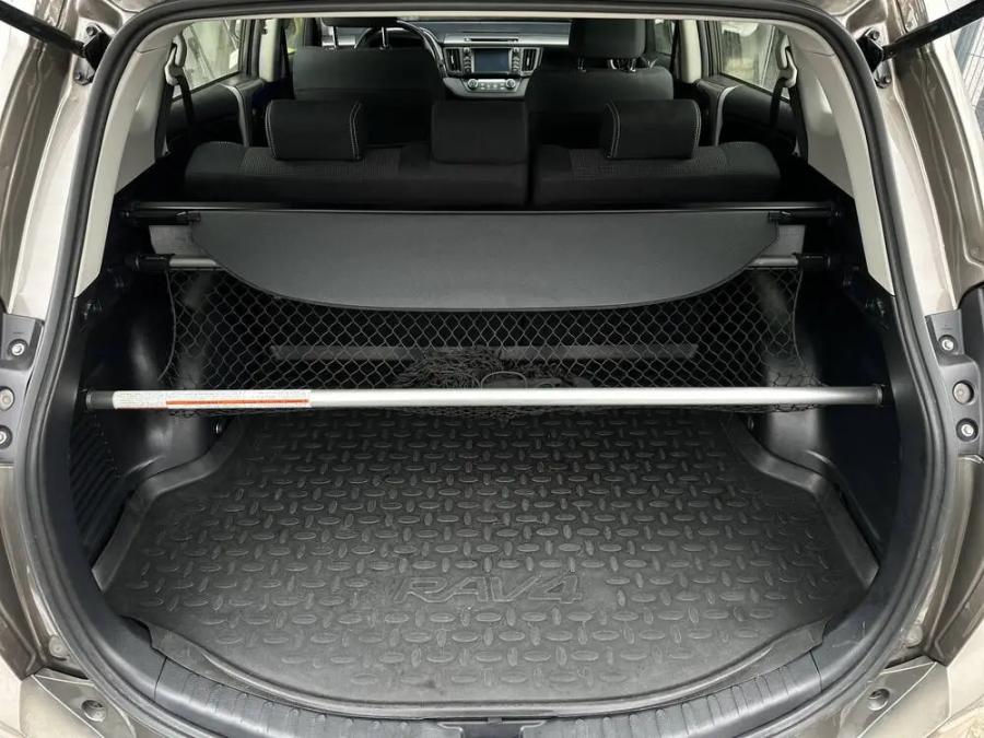 Brūns Toyota RAV4 2017 Rīga, ar dzinēja tilpumu 2.00 L un nobraukumu 94 tūkst. km par 16600 €, foto 26 vietnē AUTOMOTO.COM.LV