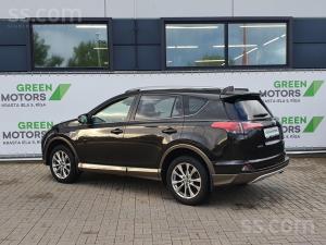 Brown Toyota RAV4 2017 in Riga, with an engine capacity of 2.20 L and mileage of 94 thousand km for 20900 €, photo 6 on AUTOMOTO.COM.LV