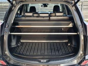 Brown Toyota RAV4 2017 in Riga, with an engine capacity of 2.20 L and mileage of 94 thousand km for 20900 €, photo 11 on AUTOMOTO.COM.LV