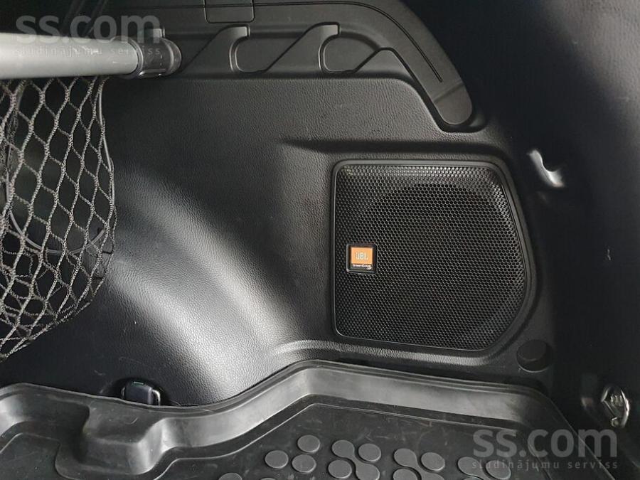 Brown Toyota RAV4 2017 in Riga, with an engine capacity of 2.20 L and mileage of 94 thousand km for 20900 €, photo 12 on AUTOMOTO.COM.LV