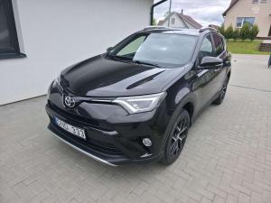 Brown Toyota RAV4 2017 in Zarasai, with an engine capacity of 2.00 L and mileage of 205 thousand km for 12500 €, photo  on AUTOMOTO.COM.LV