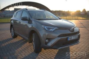 Brūns Toyota RAV4 2017 Valmiera, ar dzinēja tilpumu 2.00 L un nobraukumu 159 tūkst. km par 14200 €, foto  vietnē AUTOMOTO.COM.LV