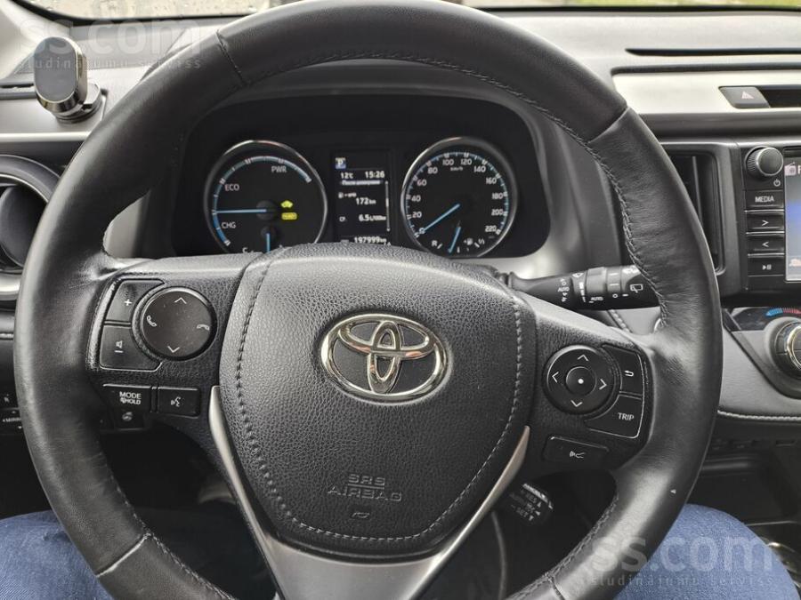 Brūns Toyota RAV4 2017 Rīga, ar dzinēja tilpumu 2.50 L un nobraukumu 180 tūkst. km par 17900 €, foto 6 vietnē AUTOMOTO.COM.LV