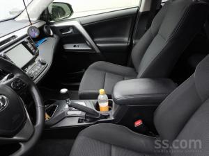 Brūns Toyota RAV4 2017 Rīga, ar dzinēja tilpumu 2.50 L un nobraukumu 180 tūkst. km par 17900 €, foto 15 vietnē AUTOMOTO.COM.LV