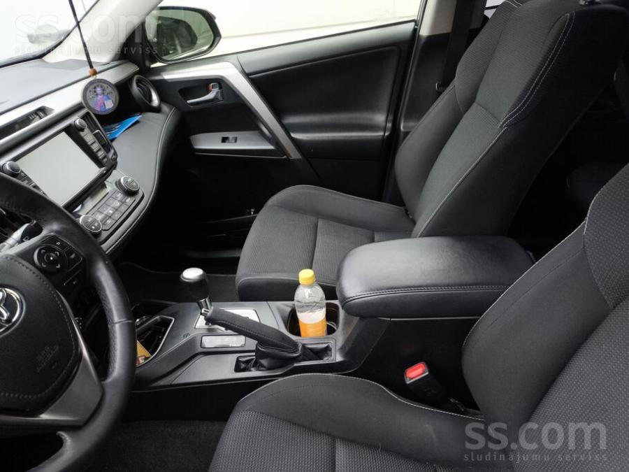 Brūns Toyota RAV4 2017 Rīga, ar dzinēja tilpumu 2.50 L un nobraukumu 180 tūkst. km par 17900 €, foto 15 vietnē AUTOMOTO.COM.LV