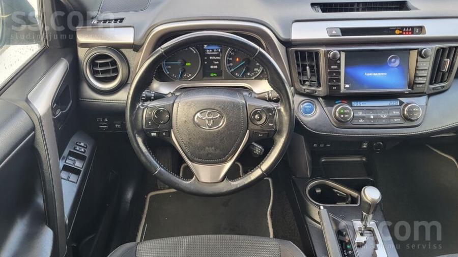 Brūns Toyota RAV4 2018 Rīga, ar dzinēja tilpumu 2.50 L un nobraukumu 220 tūkst. km par 16500 €, foto 4 vietnē AUTOMOTO.COM.LV