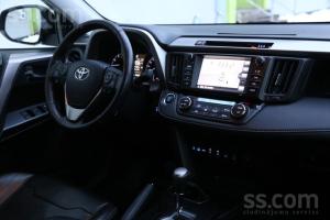 Brūns Toyota RAV4 2018 Rīga, ar dzinēja tilpumu 2.00 L un nobraukumu 226 tūkst. km par 17995 €, foto 13 vietnē AUTOMOTO.COM.LV