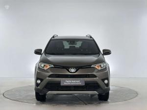 Brūns Toyota RAV4 2018 Viļņa, ar dzinēja tilpumu 1.99 L un nobraukumu 136 tūkst. km par 17900 €, foto 5 vietnē AUTOMOTO.COM.LV