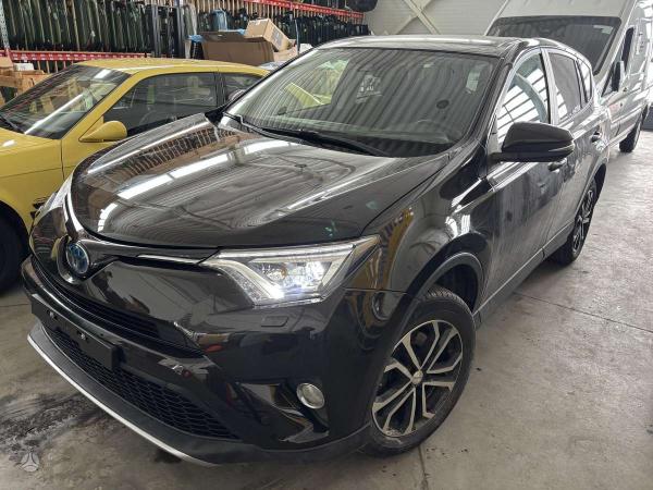 Brūns Toyota RAV4 2018 Kauņa, ar dzinēja tilpumu 2.49 L un nobraukumu 96 tūkst. km par 19000 €, foto 2 vietnē AUTOMOTO.COM.LV